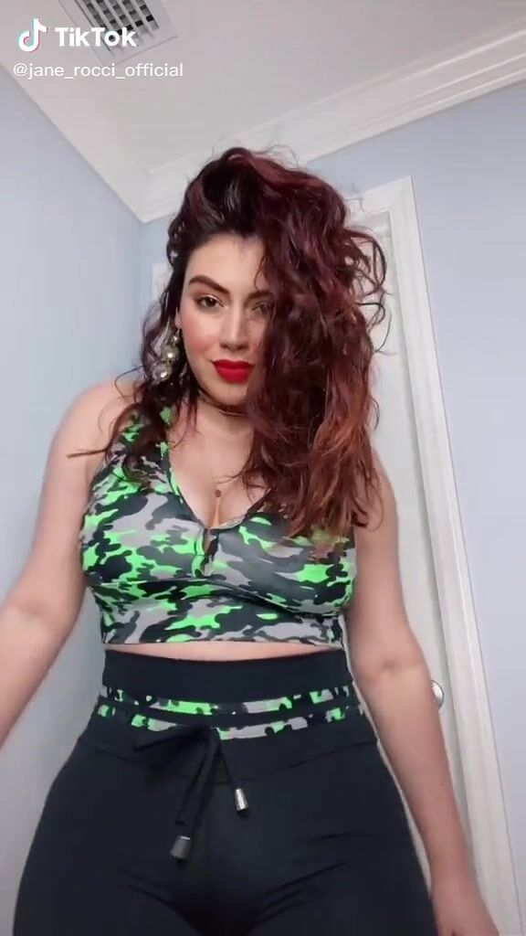 Sexy Jane Rocci in Leggings | sexyfilter.com