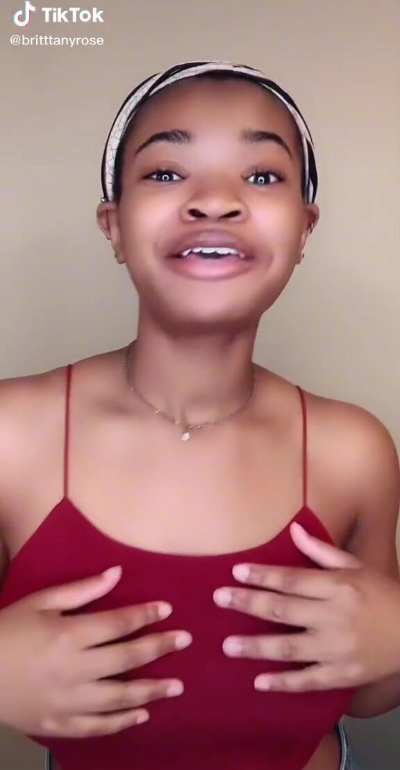 Sexy Brittany Rose Shows Cleavage | sexyfilter.com