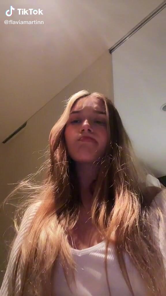 Sexy Flavia Martin Shows Cosplay | sexyfilter.com