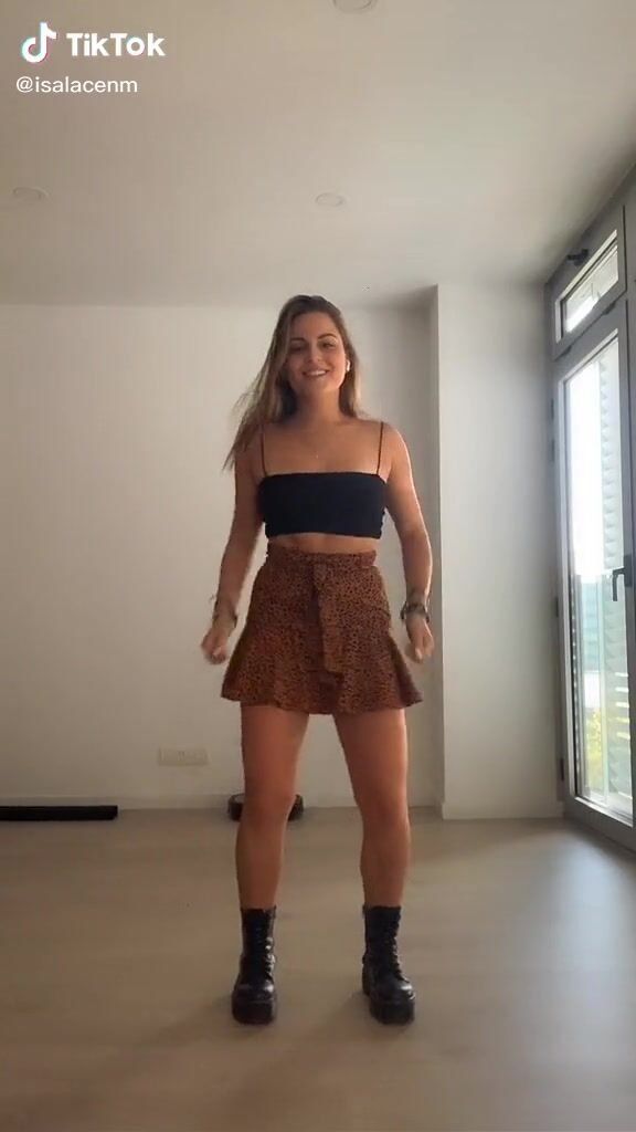 Sexy Isabel Lacen in Black Crop Top | sexyfilter.com