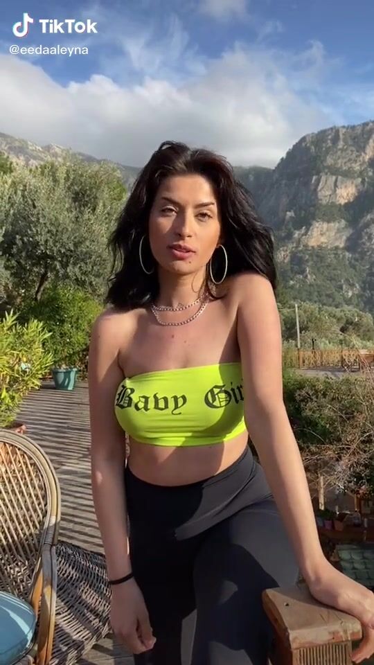 Sexy Eda Aleyna in Black Leggings | sexyfilter.com