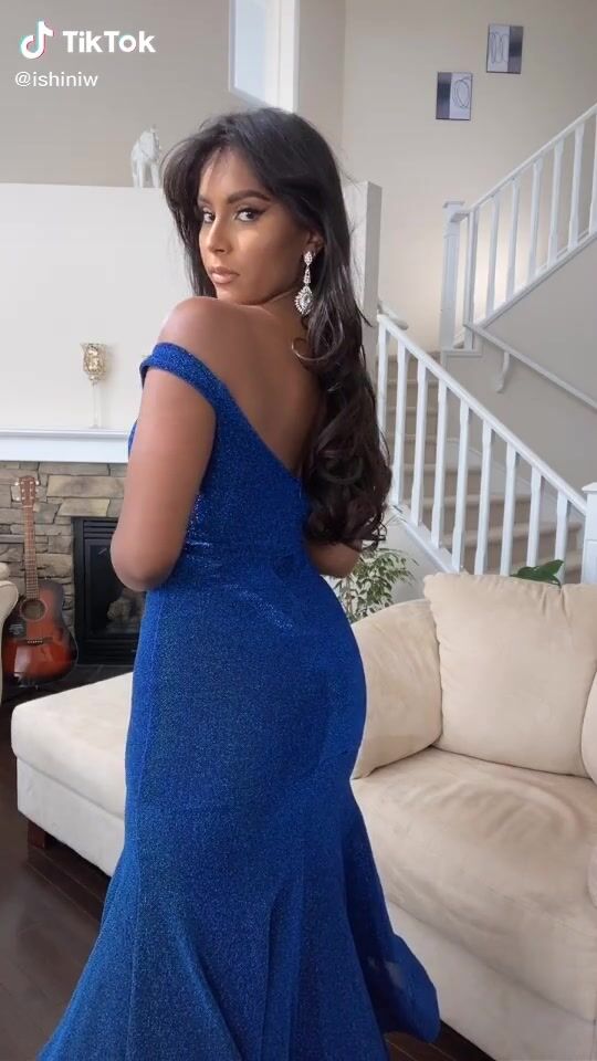 Beautiful Ishini W in Sexy Blue Dress | sexyfilter.com